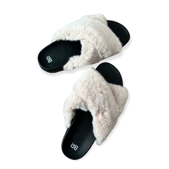 bp | Shoes | New Bp Zoe Cross Band Faux Fur Slide Sandals Size 1 M ...